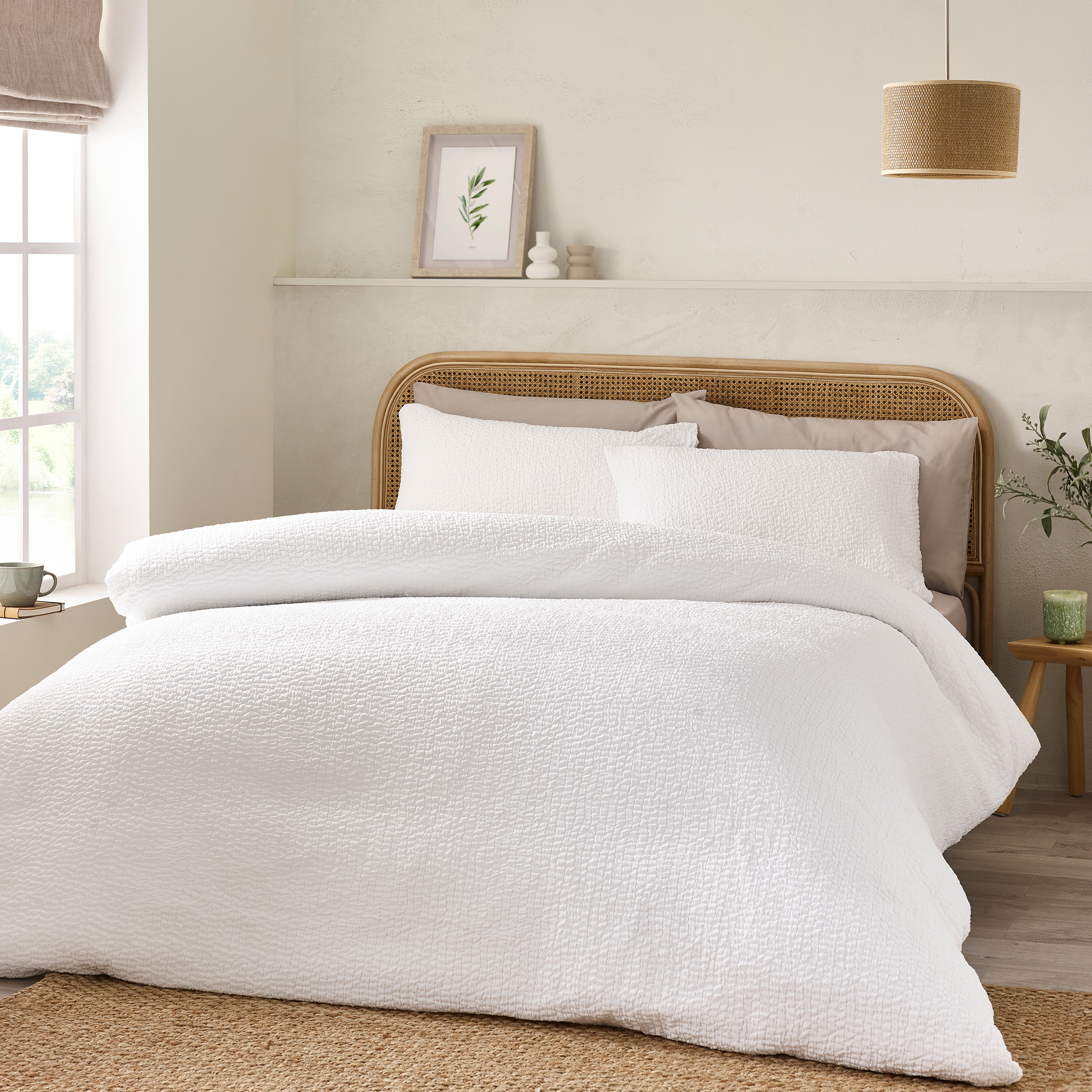 Crinkle Texture White Duvet Cover Set | MFI