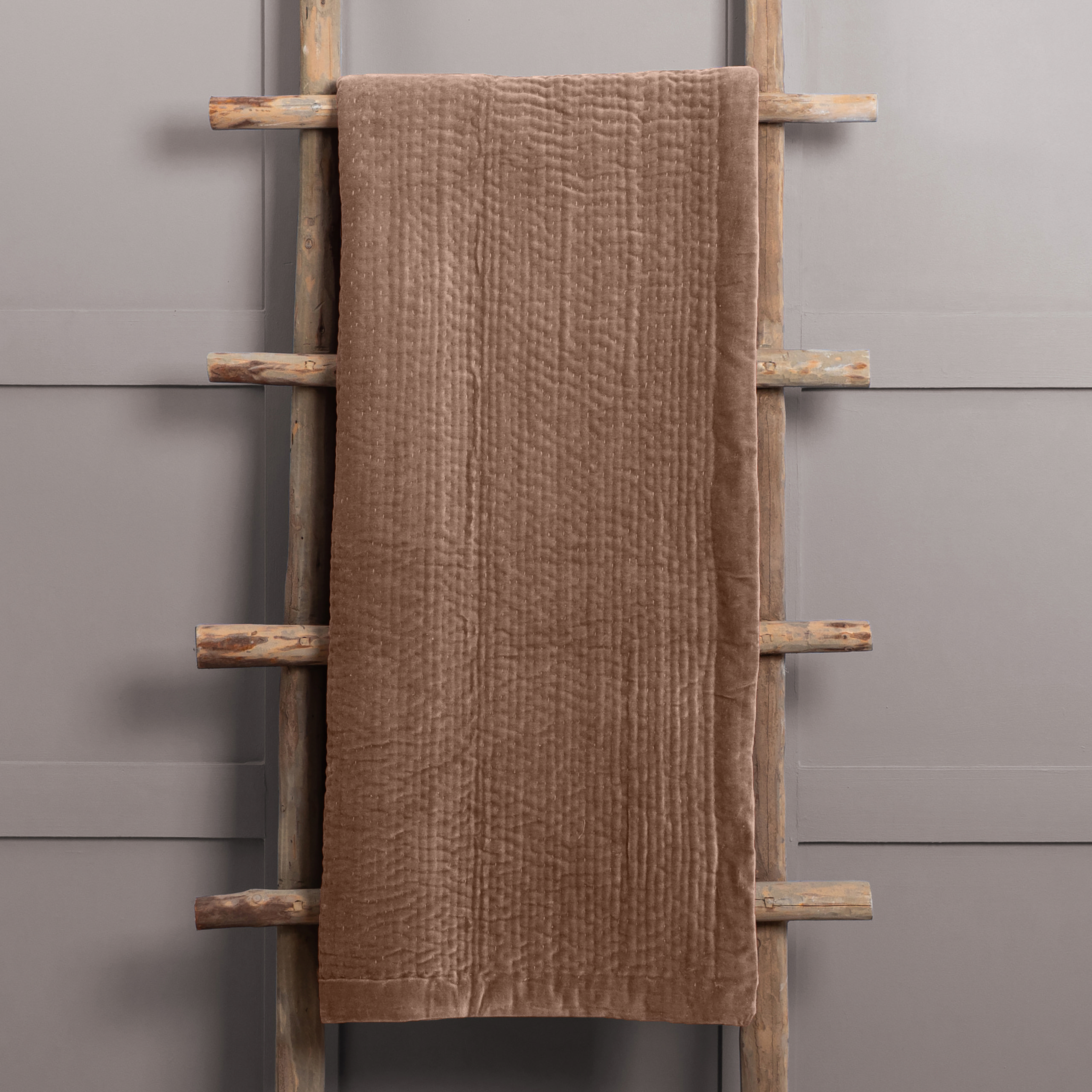 Coral Pink Haze Velvet Throw 140x220cm | MFI