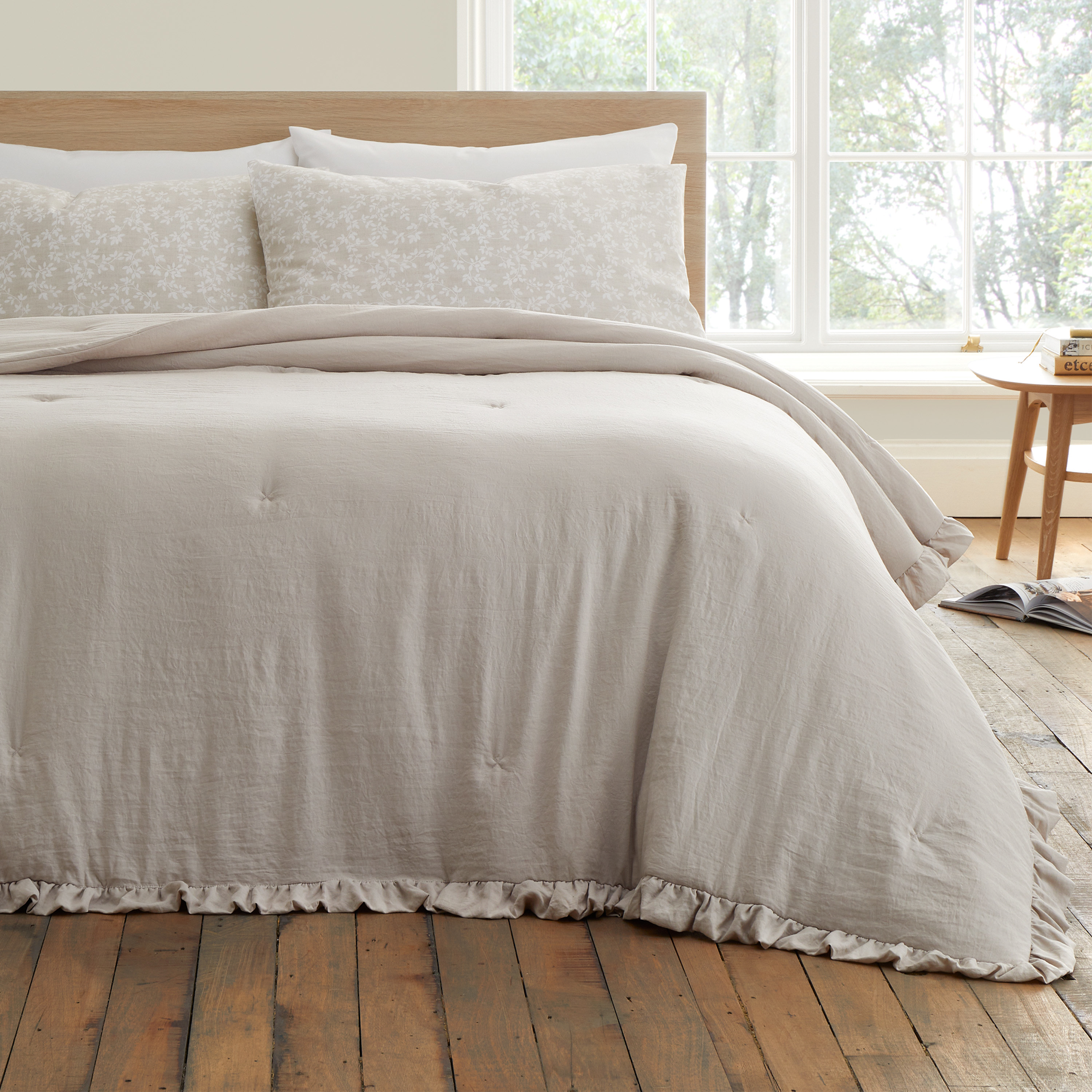 Soft Washed Frill Bedspread - Natural