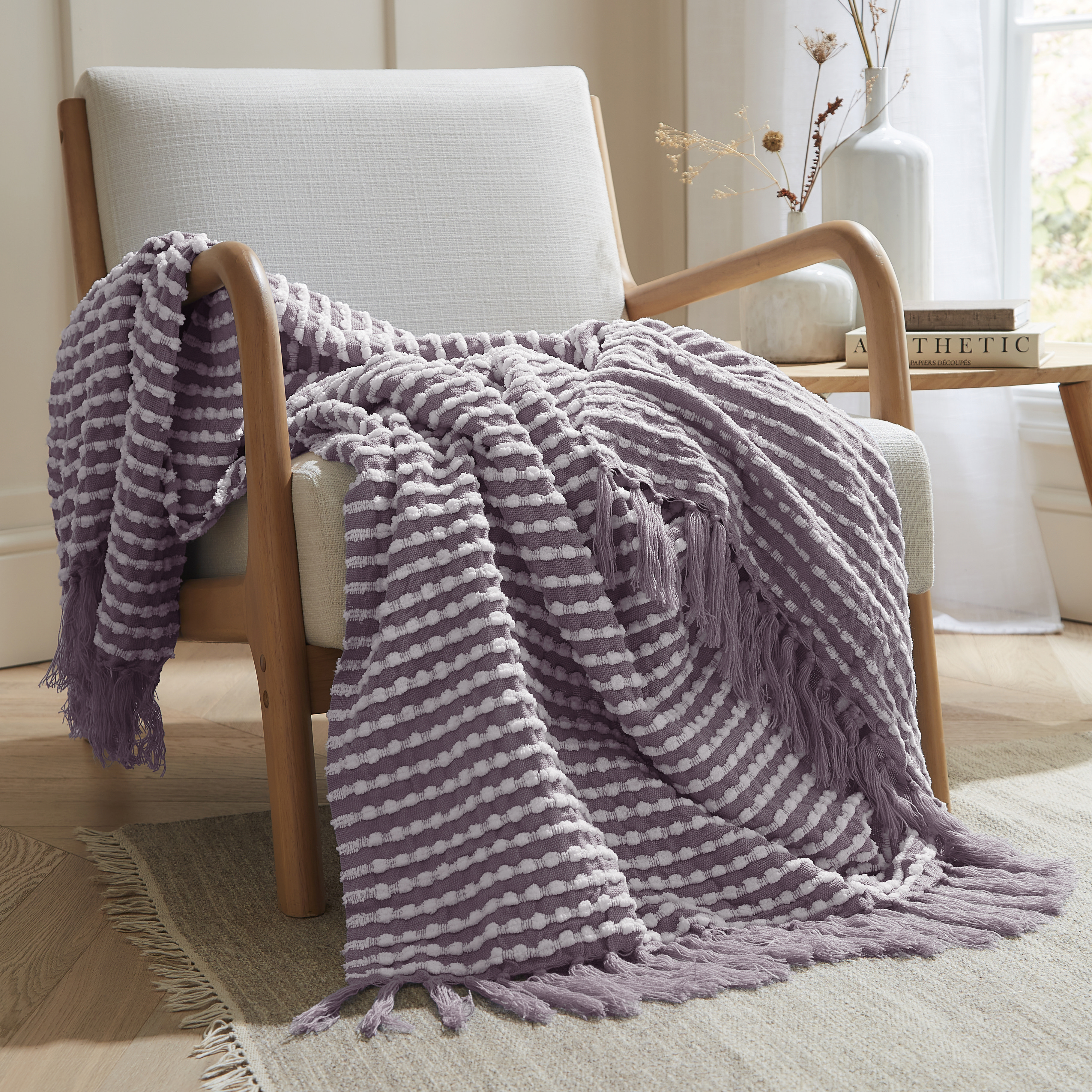 Lilac Stab Stitch Throw 125x150cm | MFI